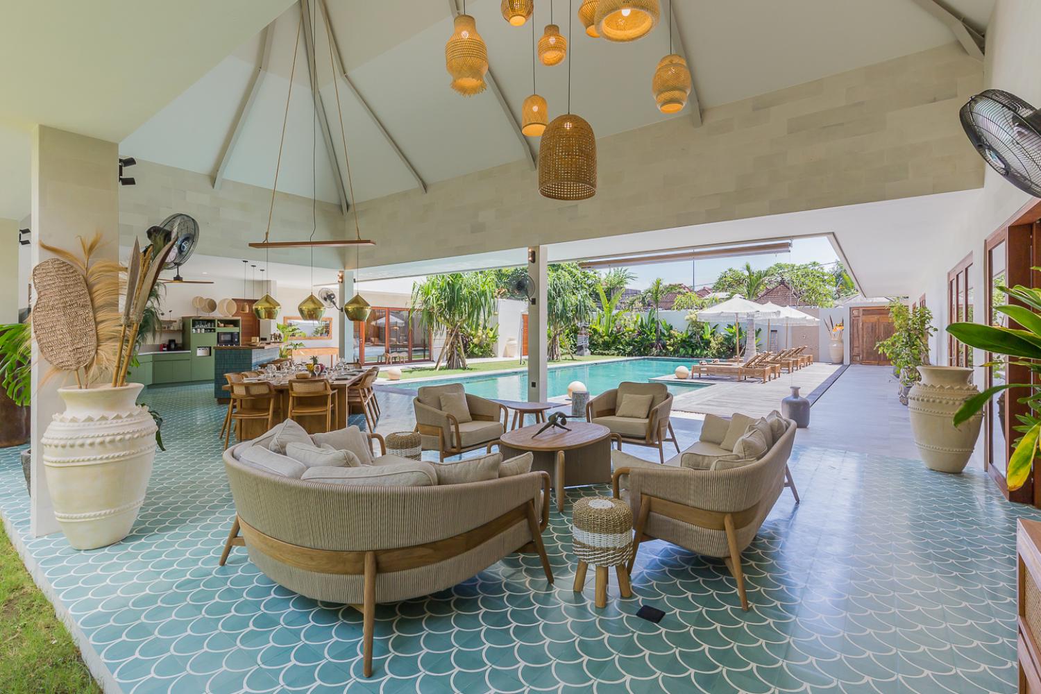 GoVillaBali : Rent villa Jinjah Flow in central Seminyak Bali